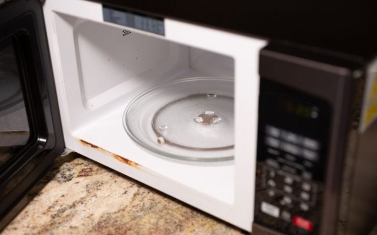 Why do microwave ovens rust and is it harmful? (Solved) – Family Guide ...